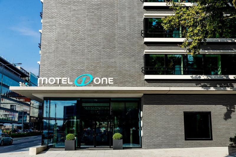 Motel One wächst international | Startbase